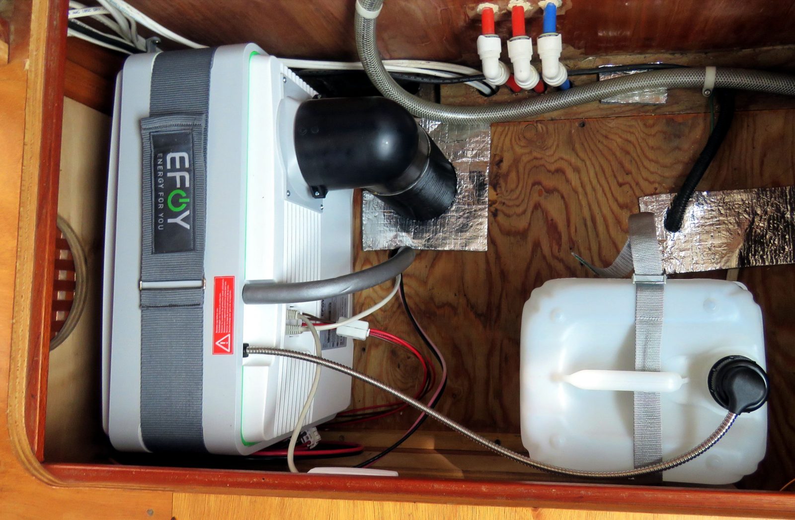 Testing the Efoy Comfort fuel cell, and the value of premium amp hours ...