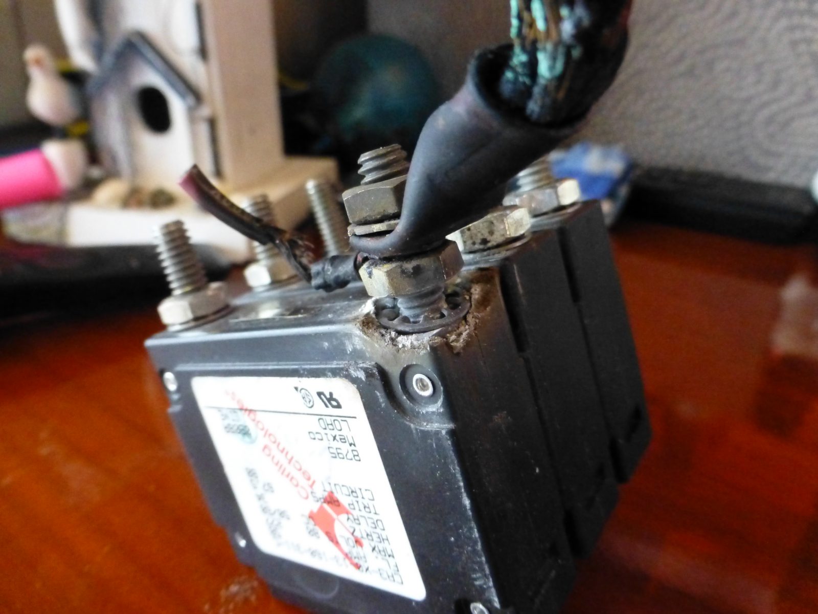 Red hot studs and melted wires, could have been worse - Panbo