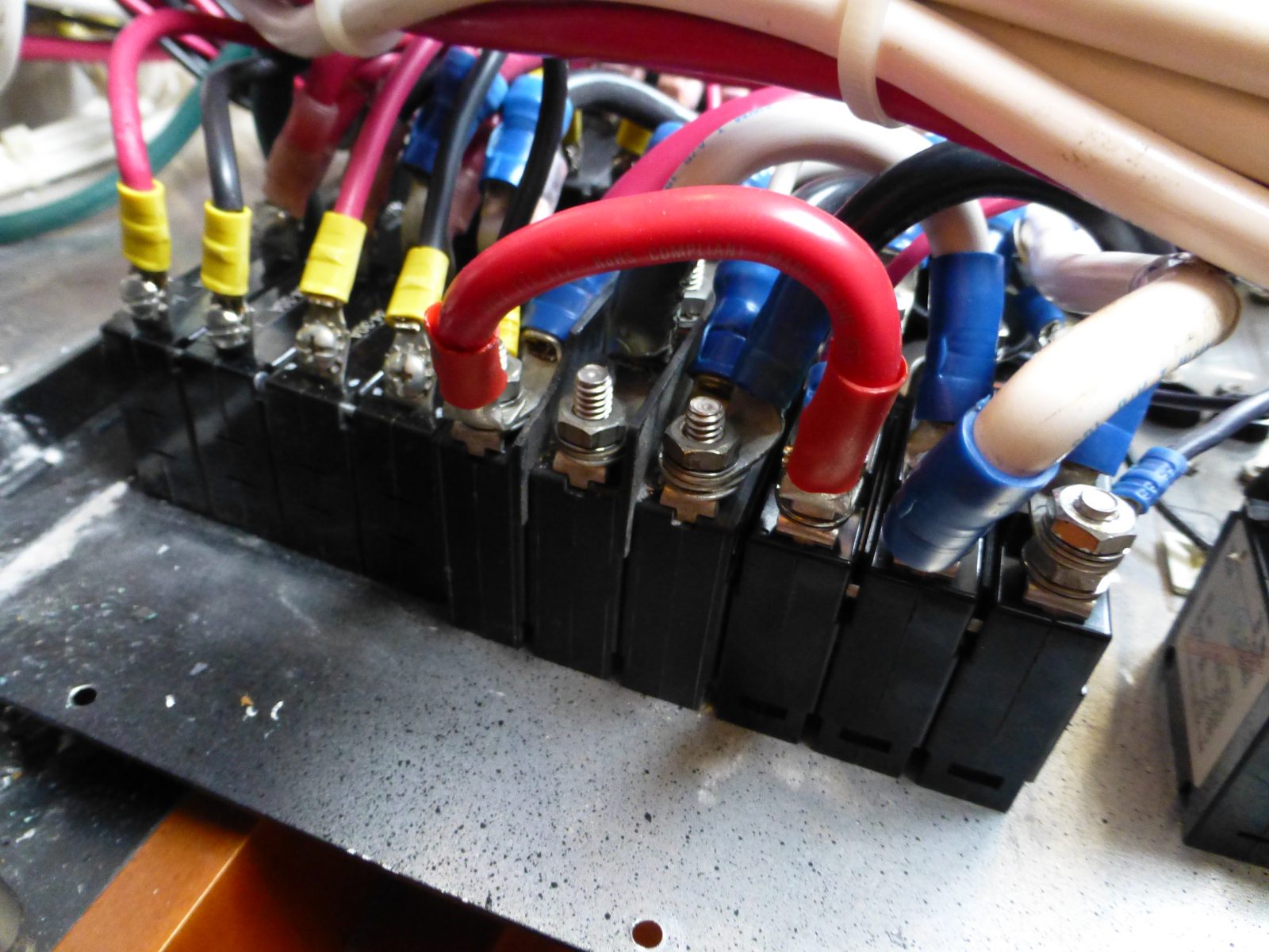 Red hot studs and melted wires, could have been worse - Panbo