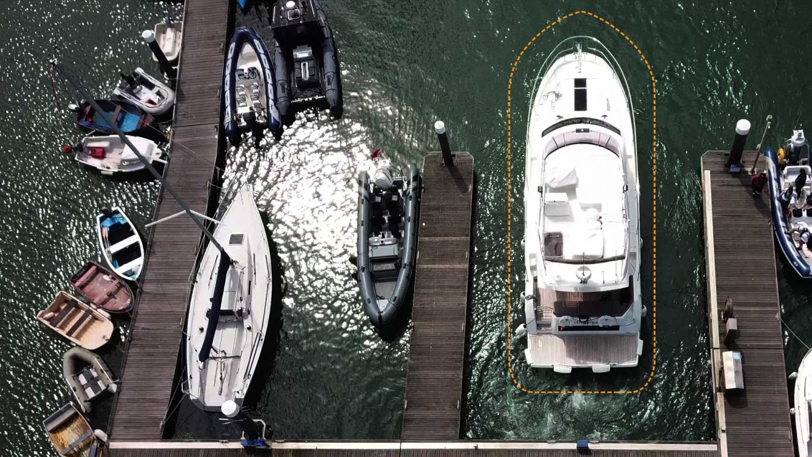FLIR Introduces Assisted Docking Technology and First Boat Manufacturer ...