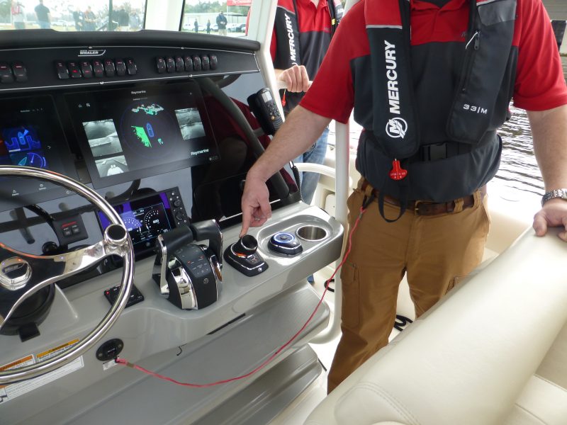 Raymarine and Mercury's preview of semi-autonomous docking assist - Panbo