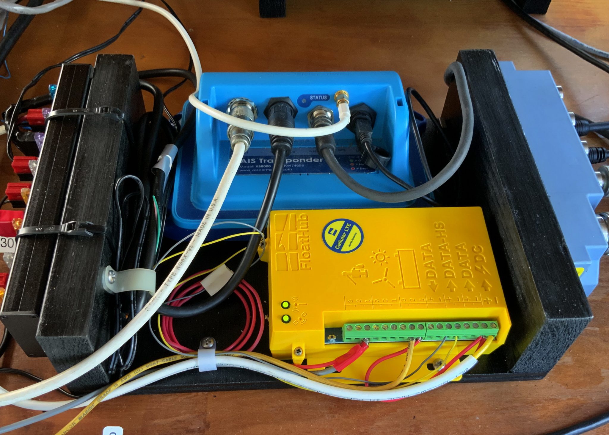 FloatHub 2020: LTE cellular, web widgets & more - Panbo