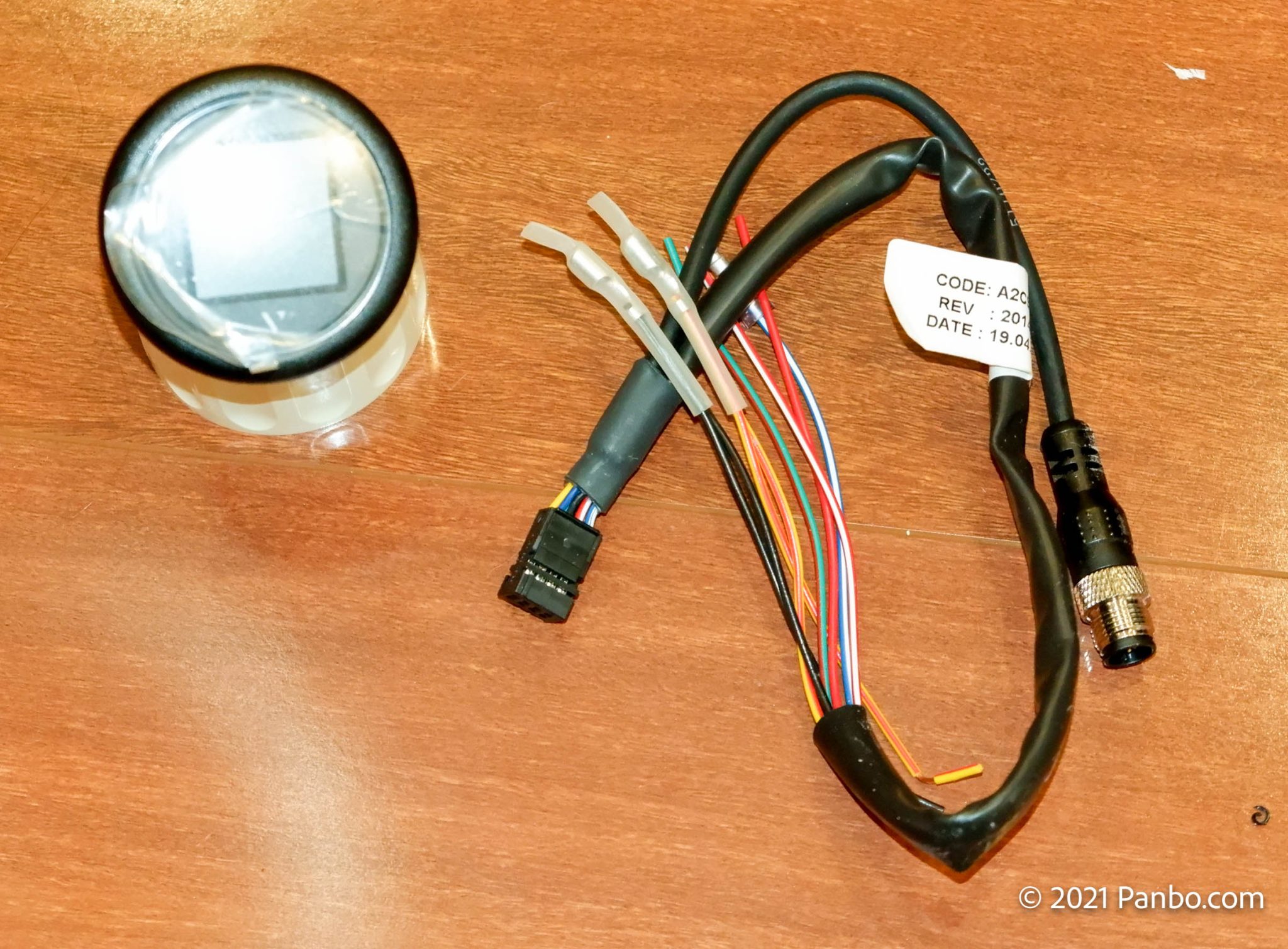 Veratron ViewLine Flex, NMEA 2000 gauge with easy configuration - Panbo