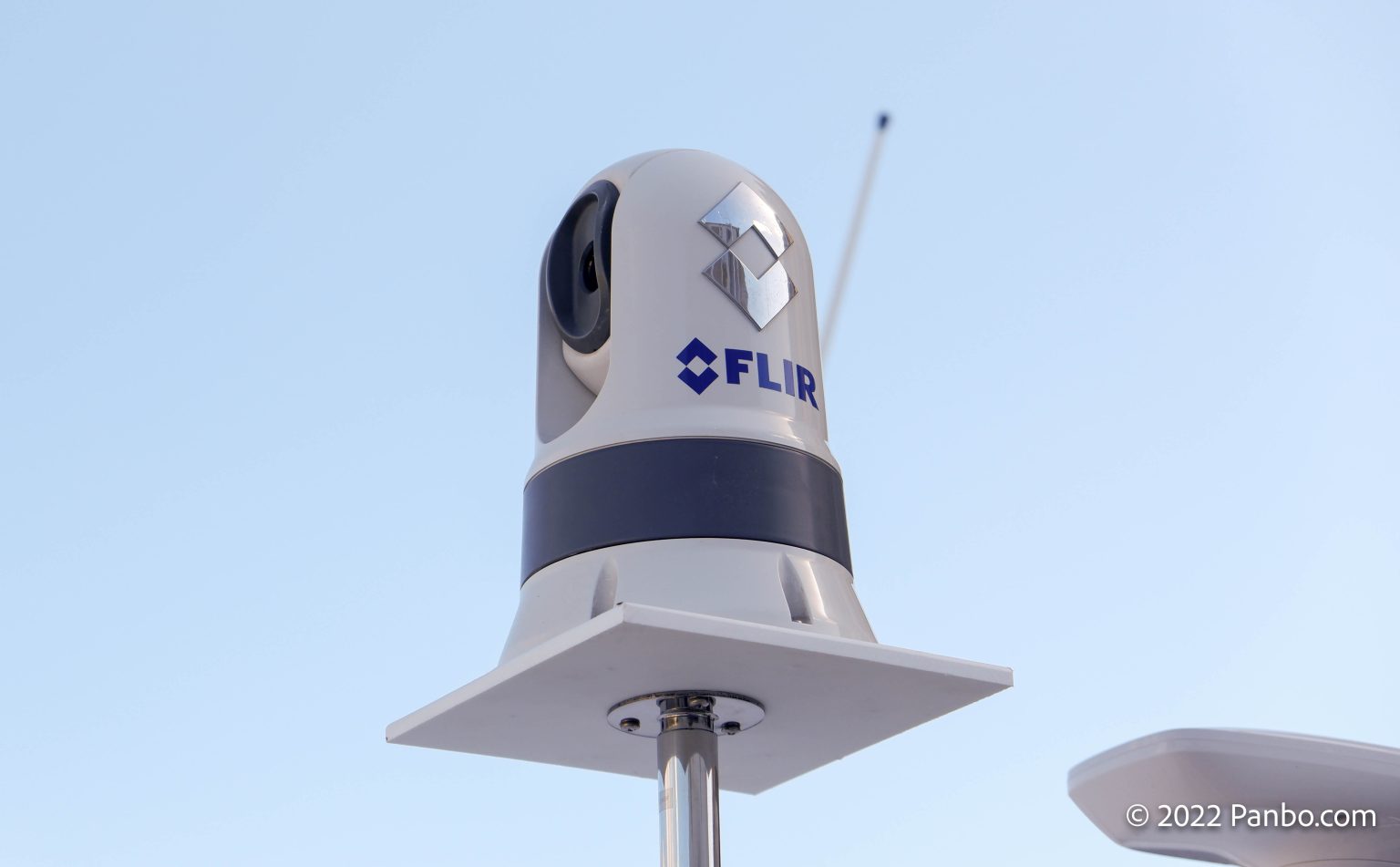 Omnisense Ulysses Micro meets the FLIR M232, thermal cameras compared ...
