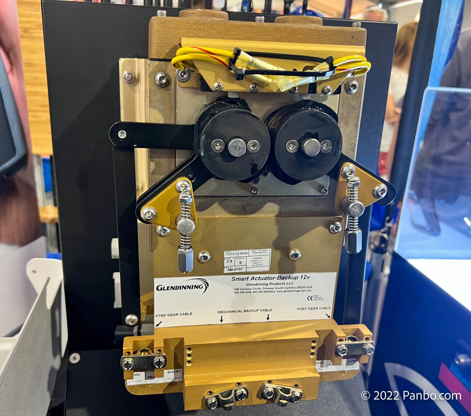 Remote options, Dockmate and Yacht Controller offer new solutions - Panbo