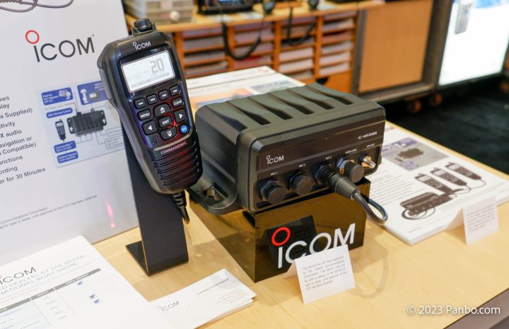 MIBS 2023 - Icom 510BB VHF radio - Panbo